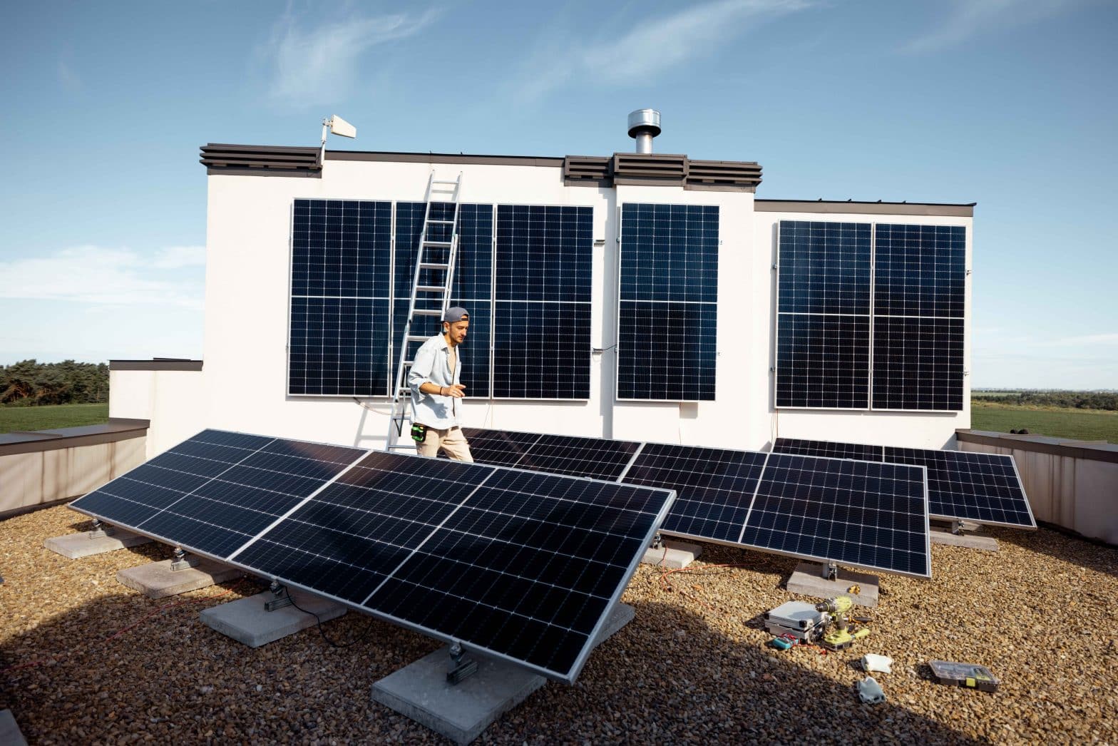 What Are Grid-Tied Solar Systems? Benefits & Overview | Cali Solar